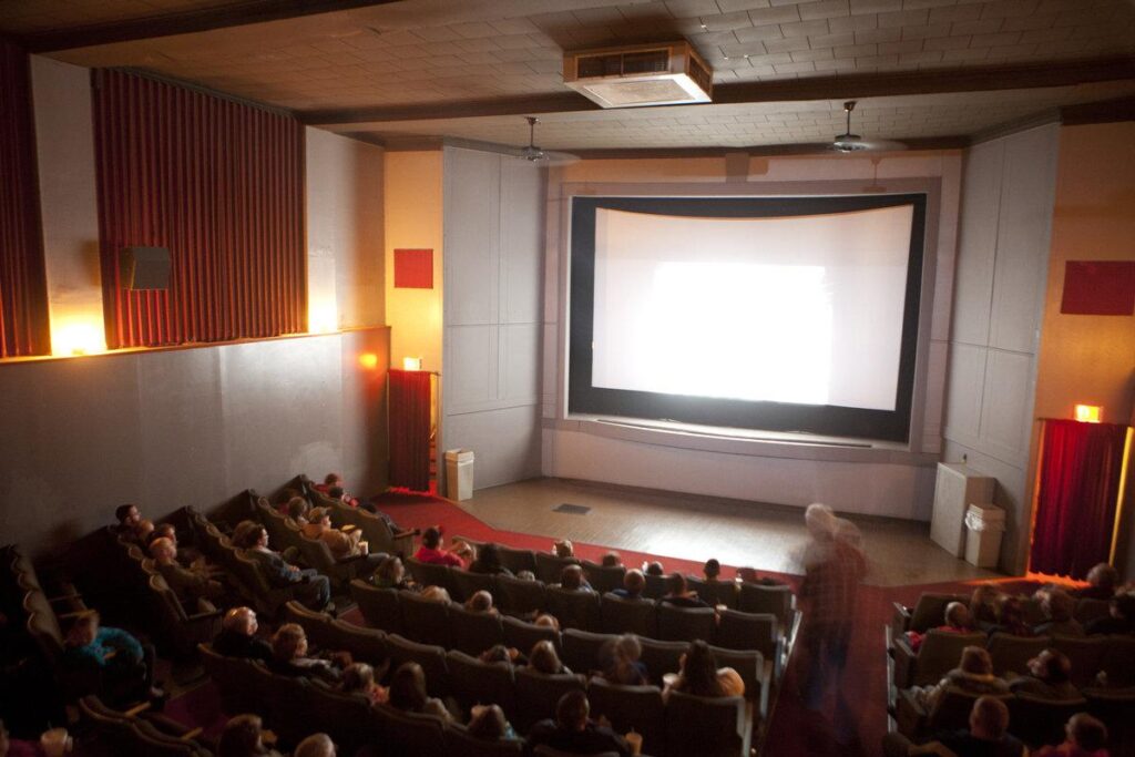 About Us | The Strand Theater